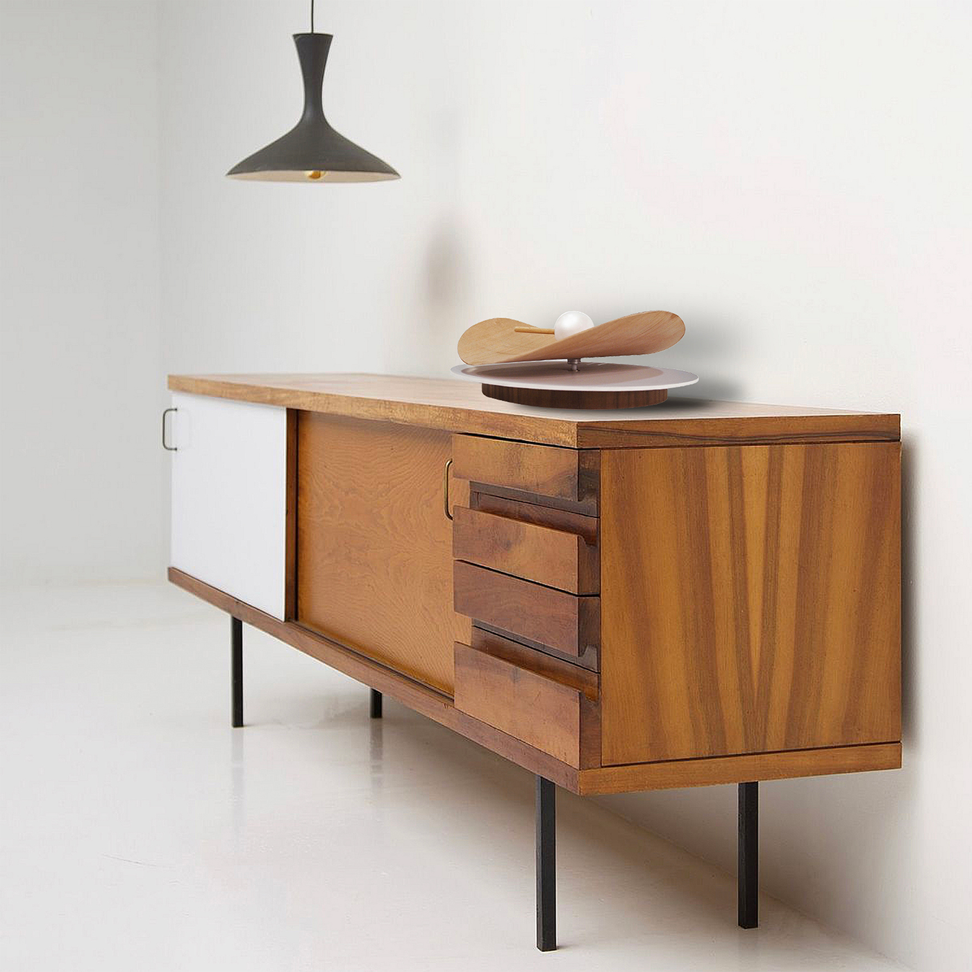 Tothora Glider - Contemporary Table Clock by Josep Vera - Made in Spai ...